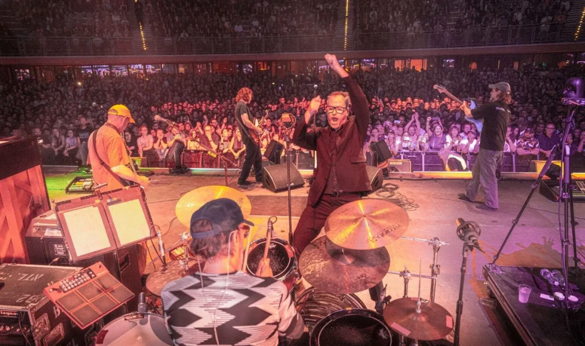 The National anuncian disco en directo, Rome